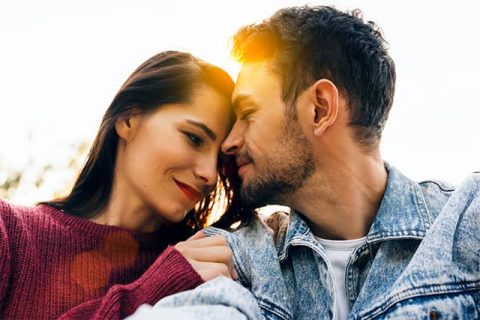 11 Toxic Signs There's No Emotional Intimacy in Your Marriage